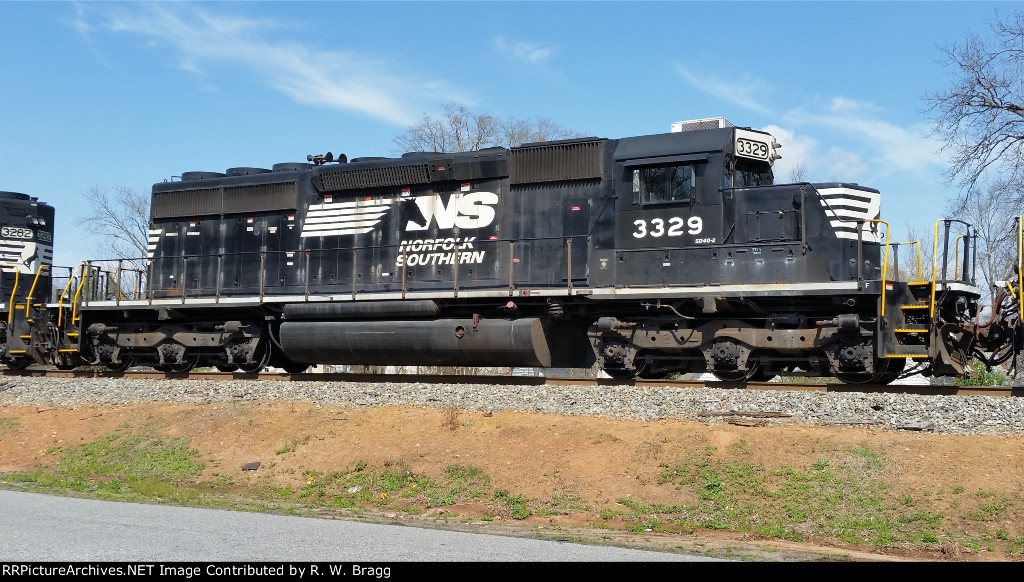 NS 3329 (SD40-2)